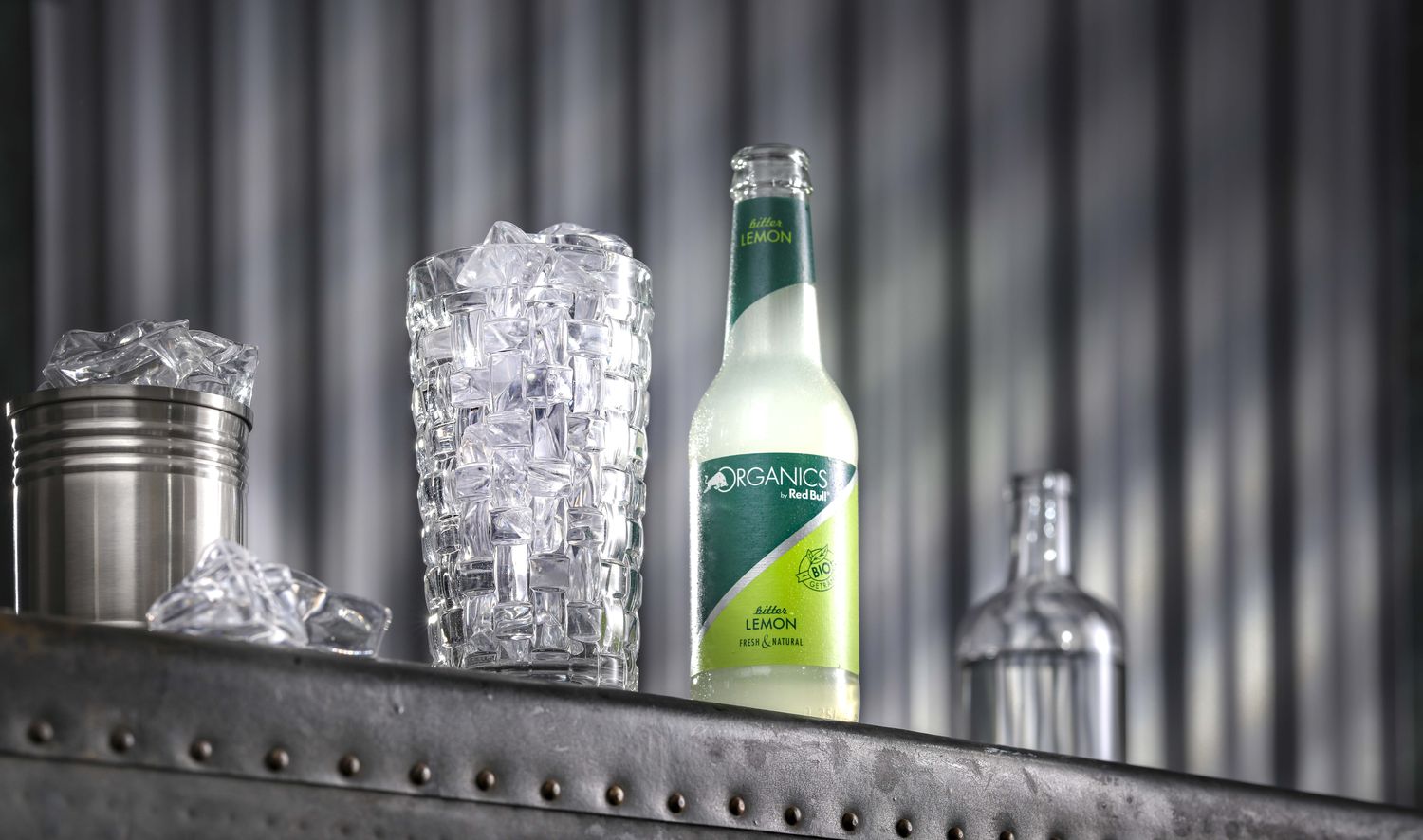 Vodka Bitter Lemon Cocktail | The ORGANICS by Red Bull®